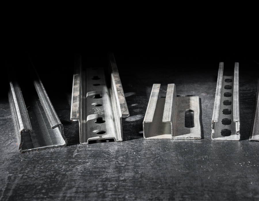Metal profiles for supports & brackets | Profilsystem s.r.l.